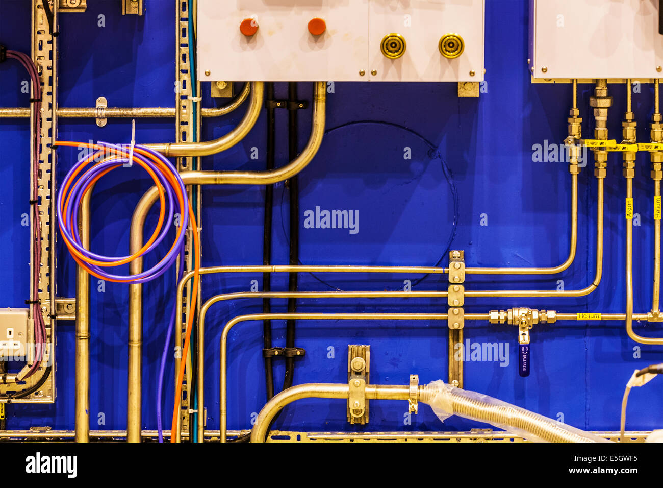 Ventile und rohre -Fotos und -Bildmaterial in hoher Auflösung – Alamy