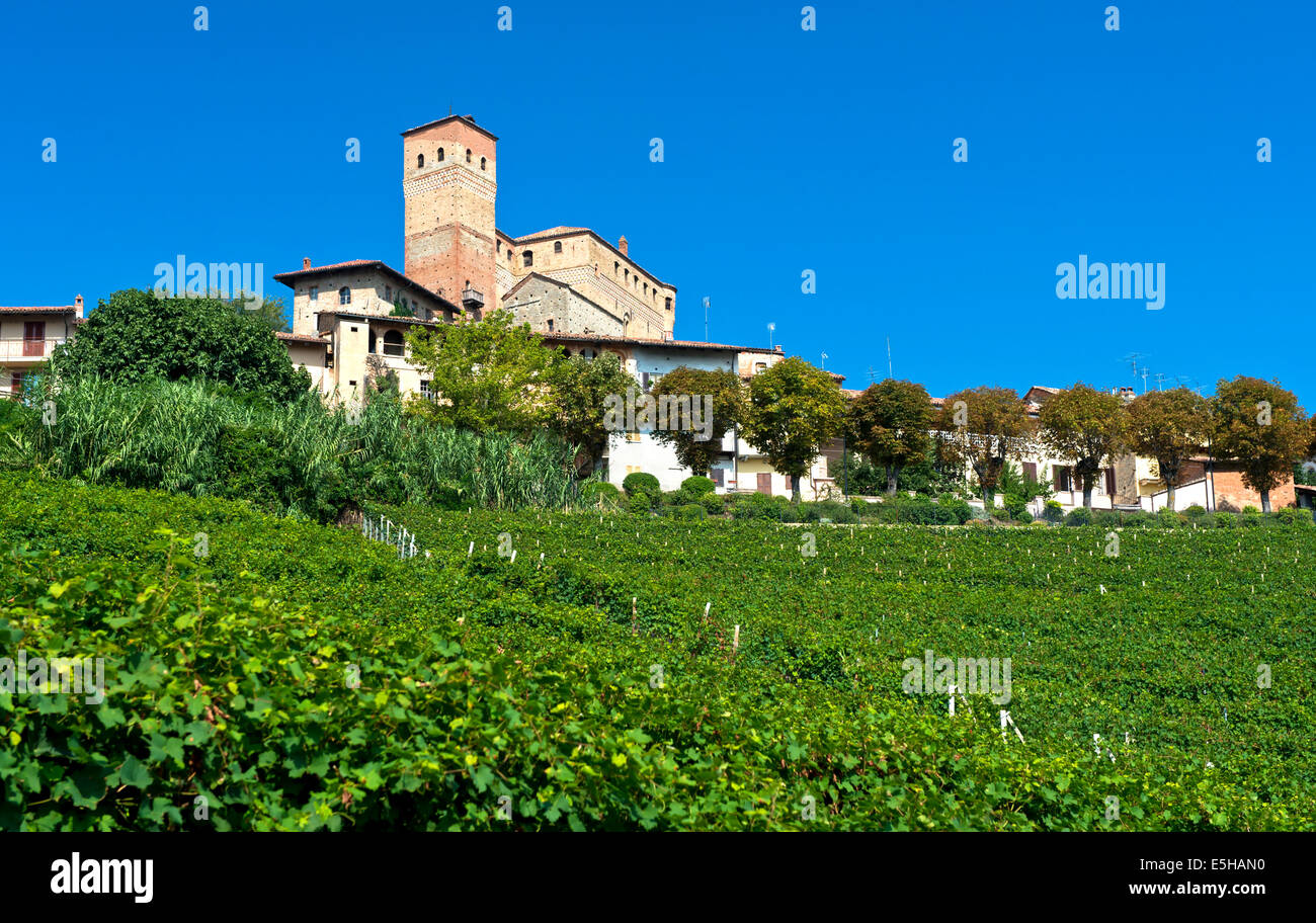 Alba italy piedmont -Fotos und -Bildmaterial in hoher Auflösung – Alamy