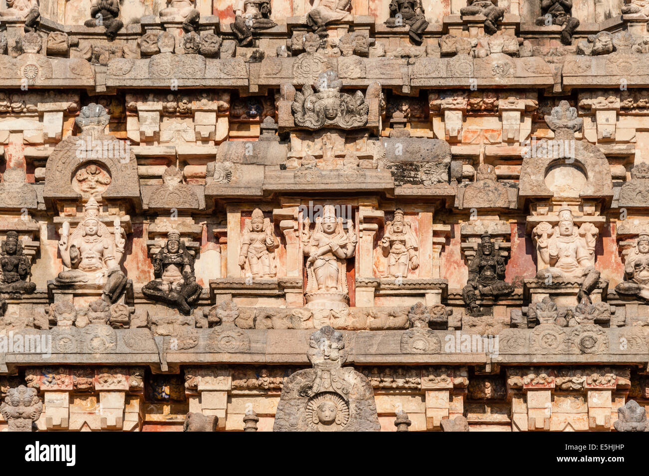 India indian bas relief -Fotos und -Bildmaterial in hoher Auflösung – Alamy