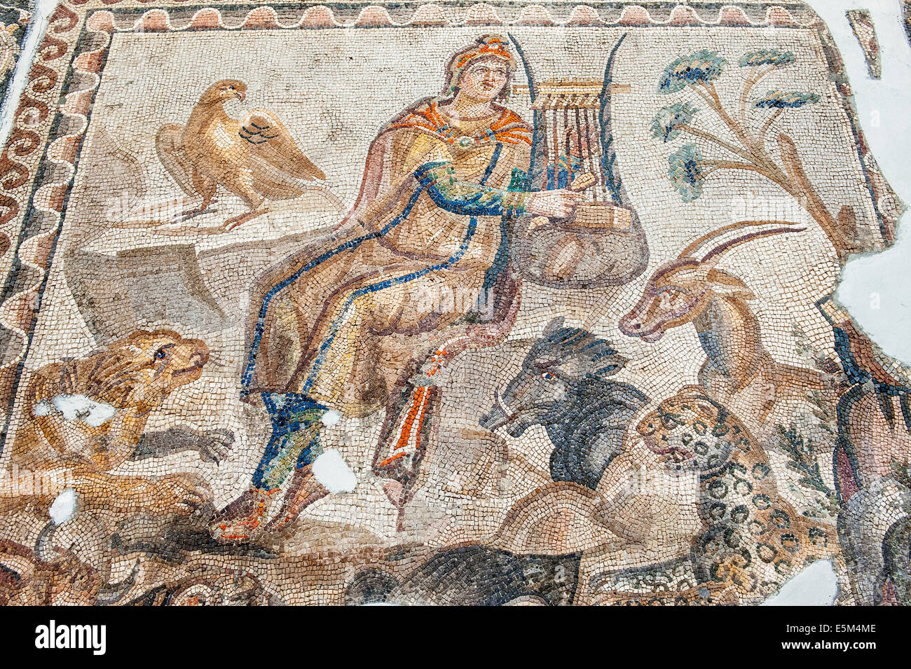 Orpheus spielen eine Klängen umgeben von Tieren, Mosaik aus Tarsus, 3 ...