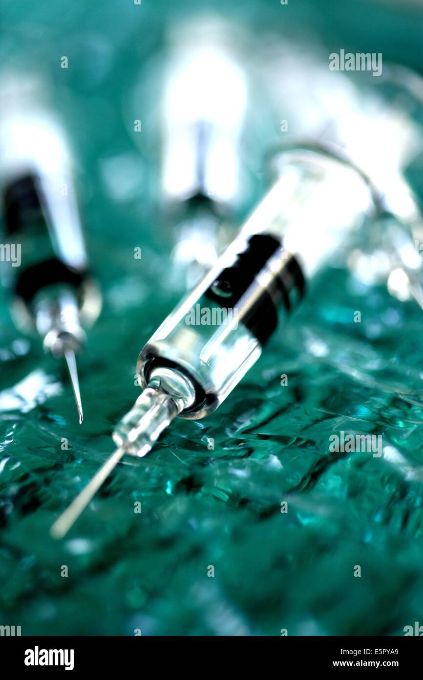 Impfstoff verwenden -Fotos und -Bildmaterial in hoher Auflösung – Alamy