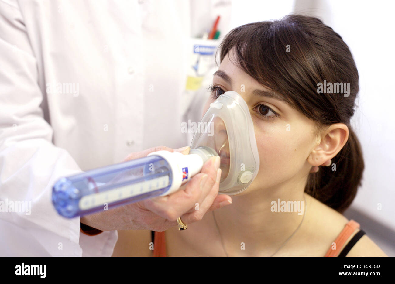 Den atem messen -Fotos und -Bildmaterial in hoher Auflösung – Alamy