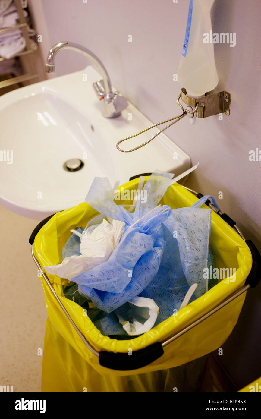 Hospital Waste Stockfotos und -bilder Kaufen - Alamy