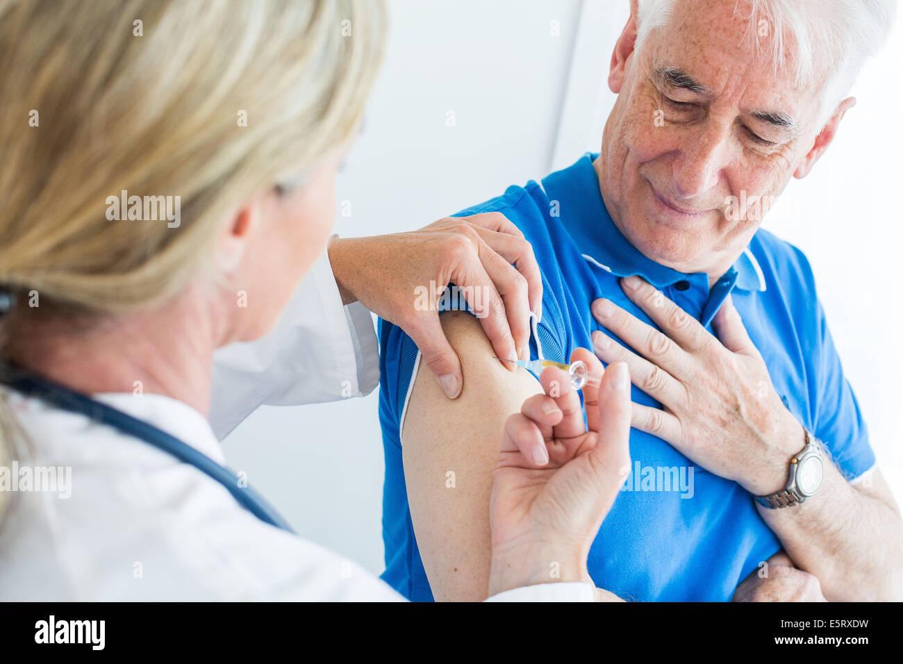 Man with polio -Fotos und -Bildmaterial in hoher Auflösung – Alamy