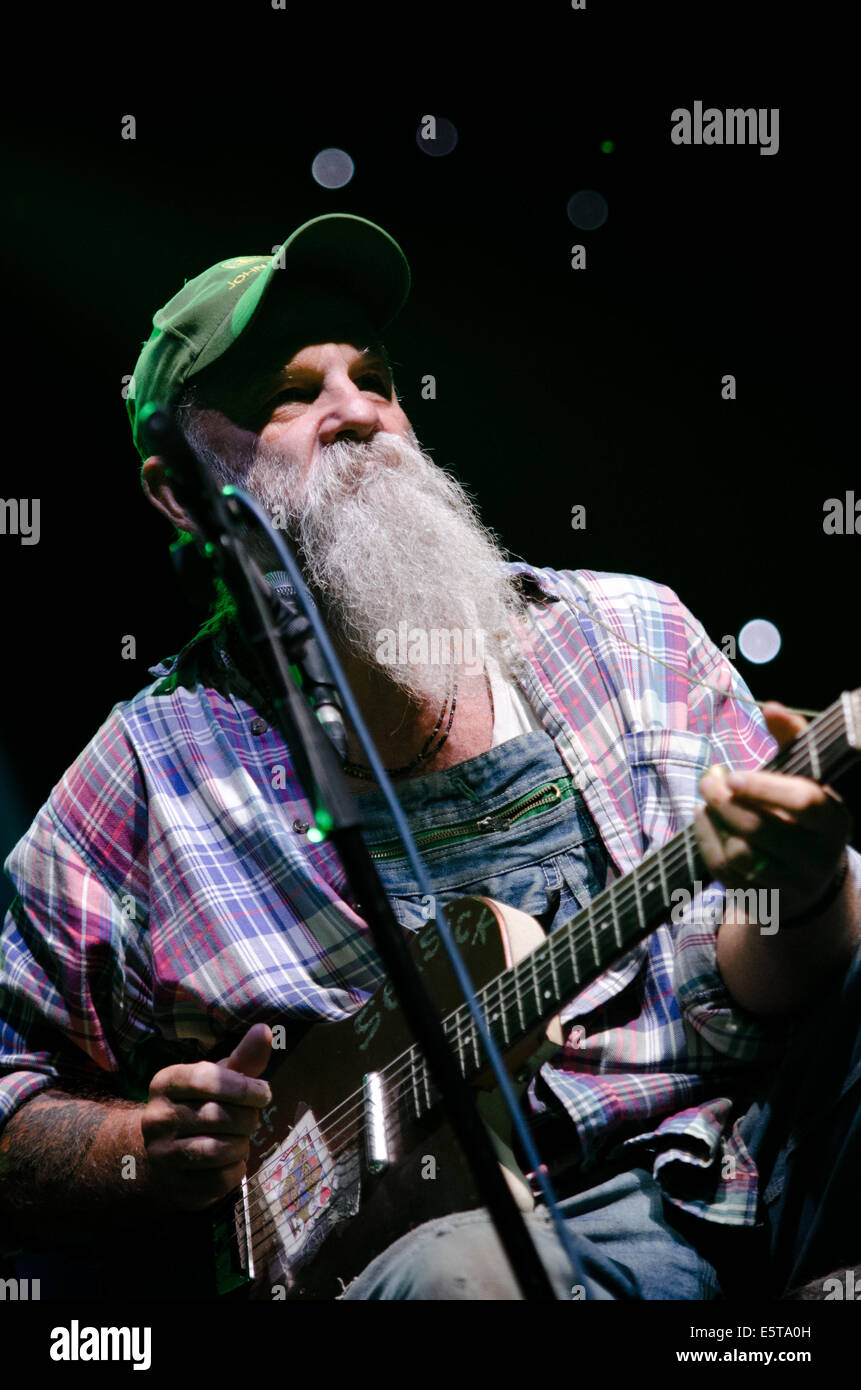 Seasick steve -Fotos und -Bildmaterial in hoher Auflösung – Alamy