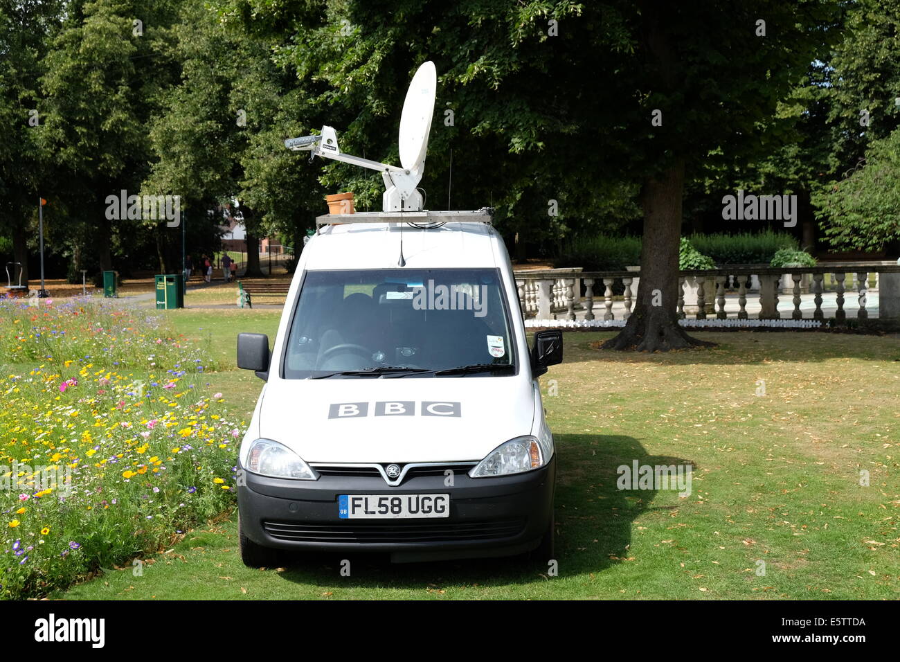 Satellite Van Stockfotos und -bilder Kaufen - Alamy