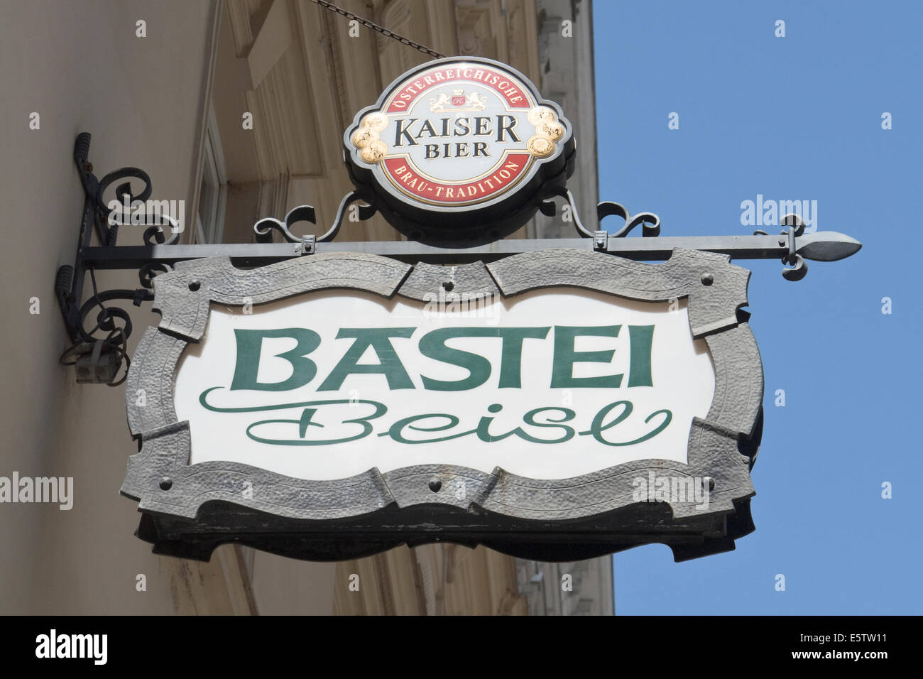 Zeichen der Beisl in Wien Stockfotografie - Alamy