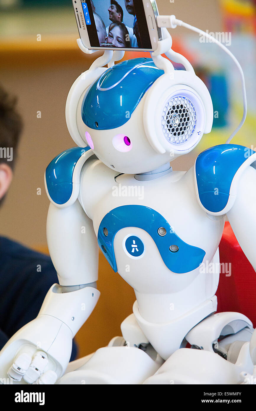 Humanoider roboter -Fotos und -Bildmaterial in hoher Auflösung – Alamy