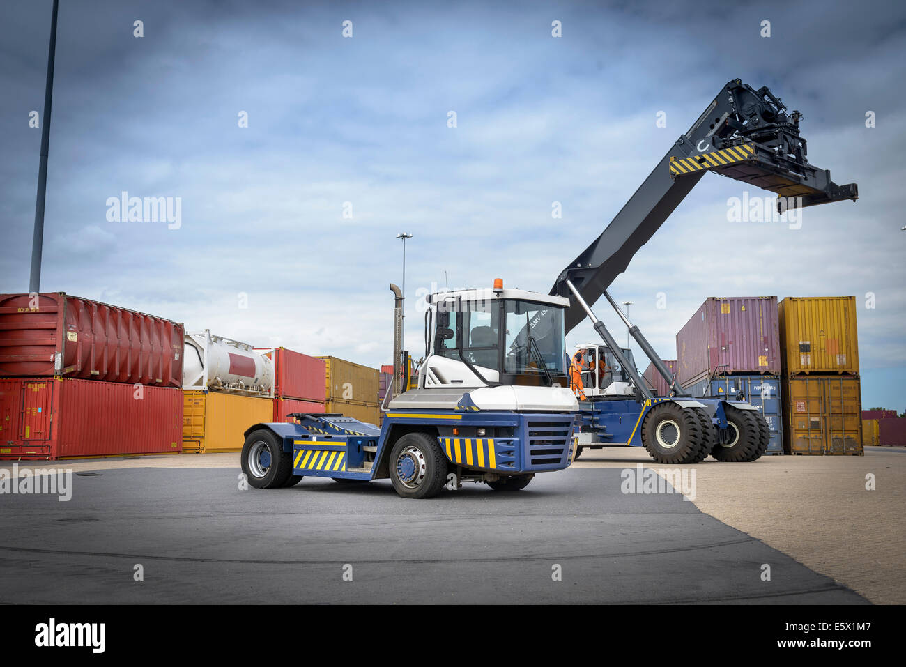 To go container -Fotos und -Bildmaterial in hoher Auflösung – Alamy