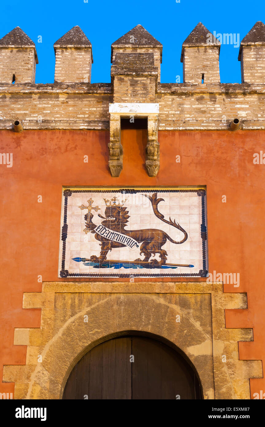 Puerta del alcazar gate -Fotos und -Bildmaterial in hoher Auflösung – Alamy