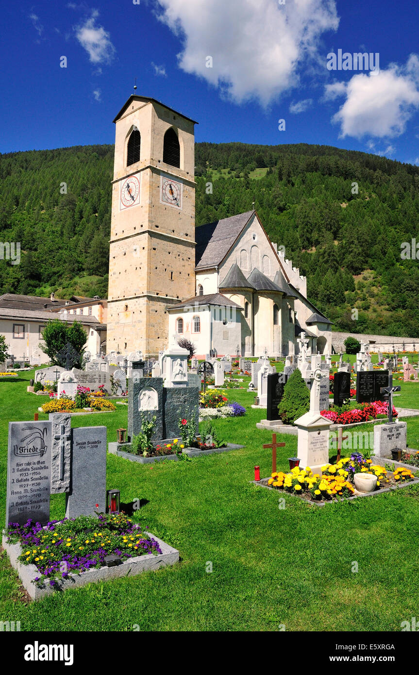 Friedhof in der Abtei Saint John, UNESCO-Weltkulturerbe, Müstair, Engadin, Graubünden, Schweiz ...