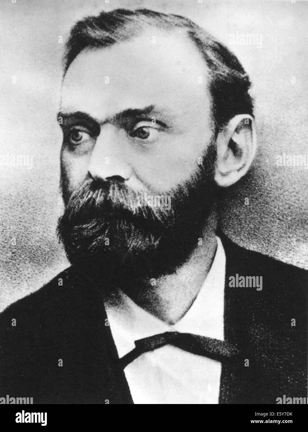 Alfred Nobel Dinamite Preto E Branco História Da Família Origem E