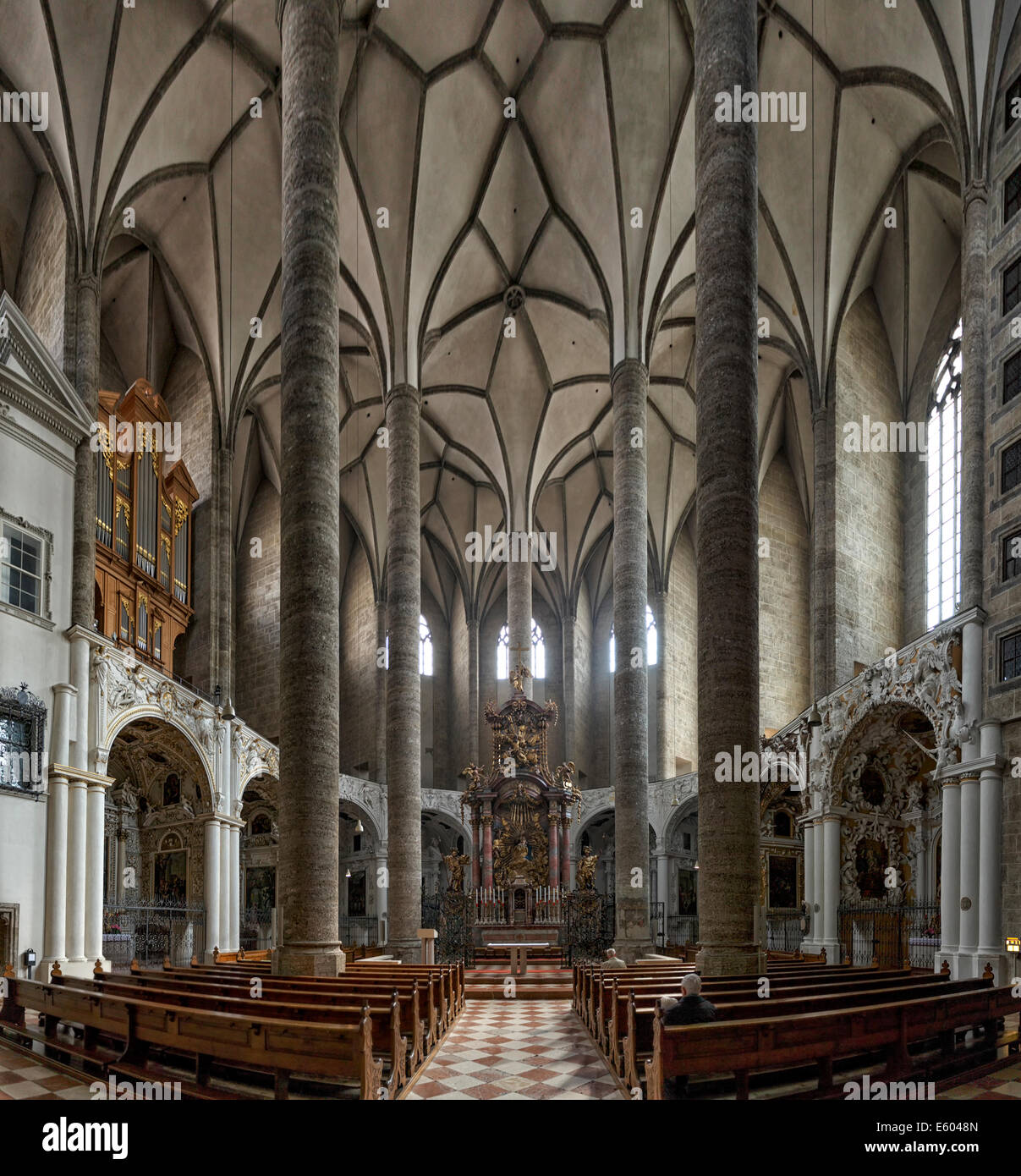 Franziskanerkirche salzburg -Fotos und -Bildmaterial in hoher Auflösung – Alamy
