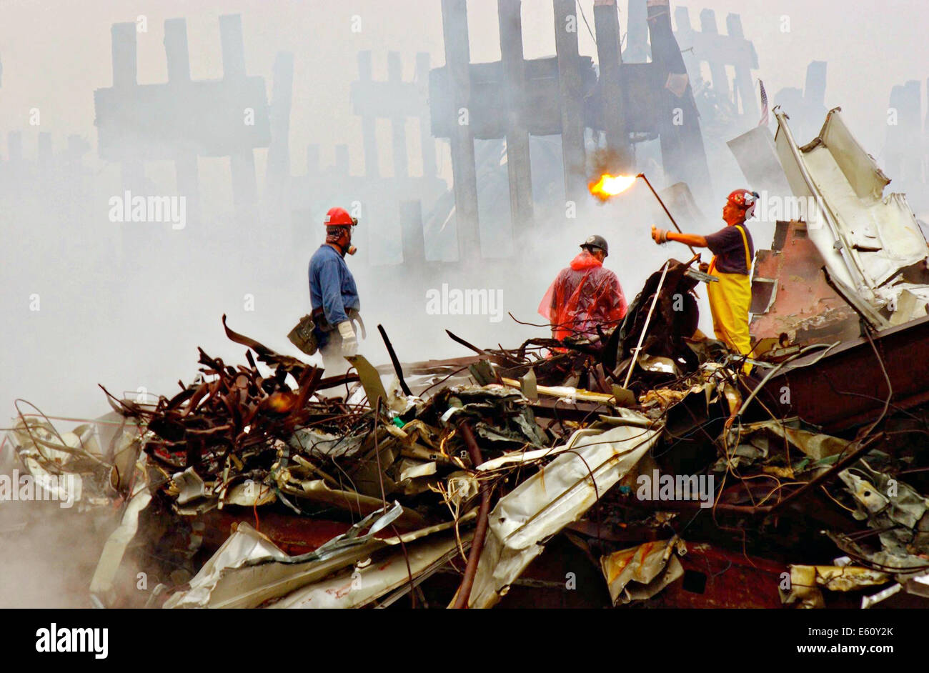 9 11 debris world trade -Fotos und -Bildmaterial in hoher Auflösung – Alamy