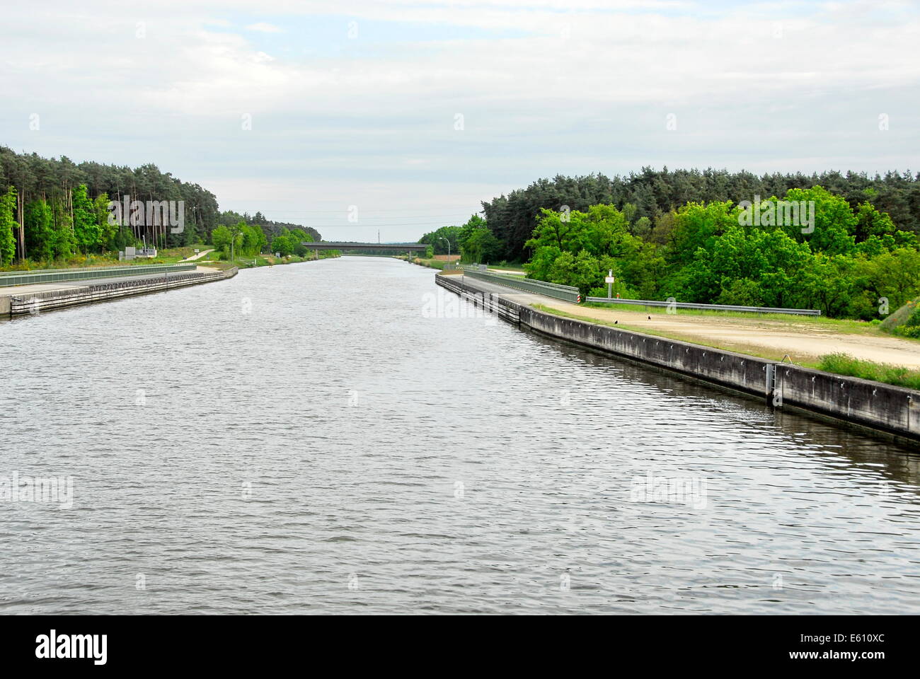 Die Vantage Travel "Fluss Pracht" Bootstour auf dem Main-Donau-Kanal in ...