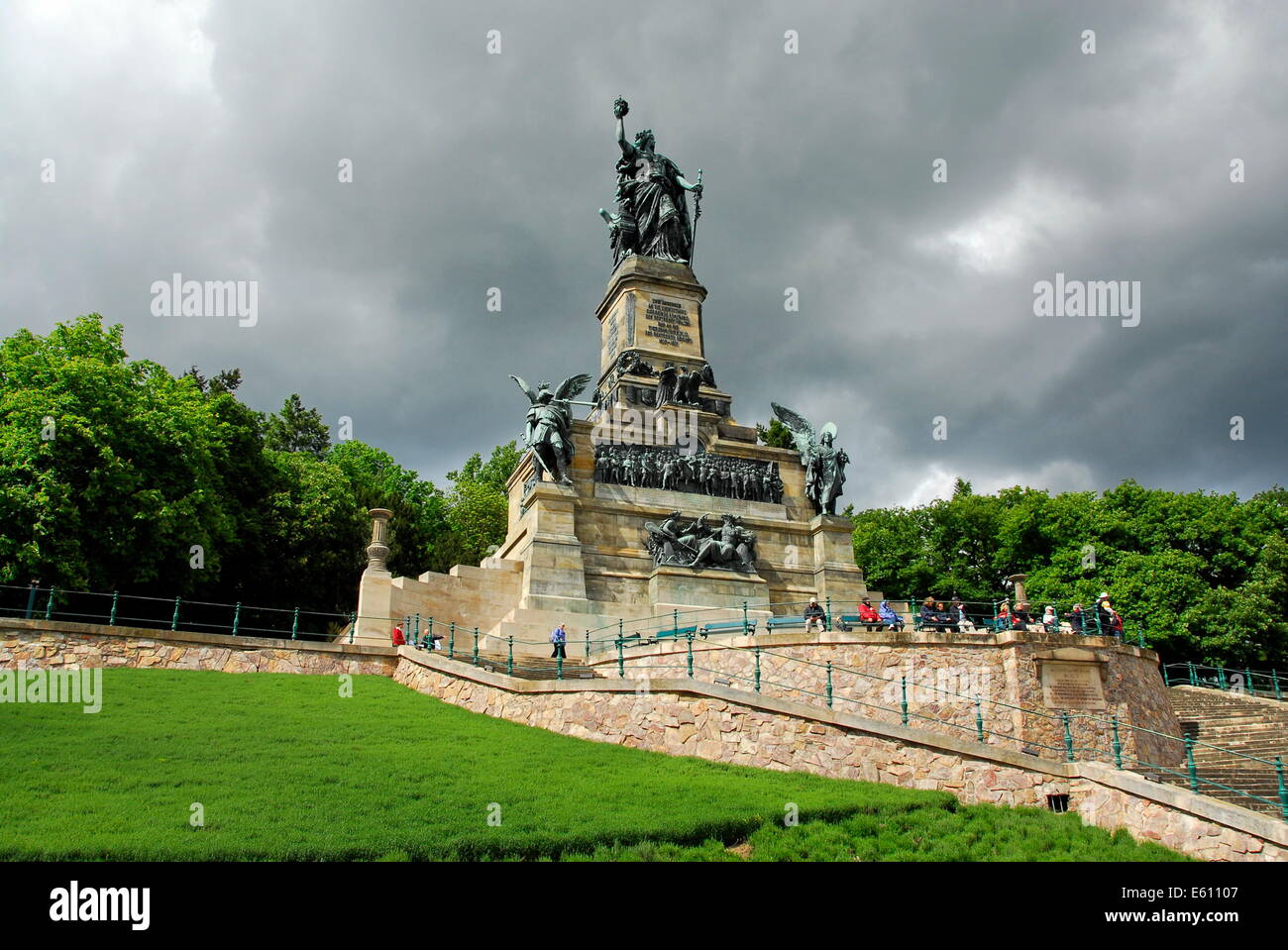 Germania statue -Fotos und -Bildmaterial in hoher Auflösung – Alamy