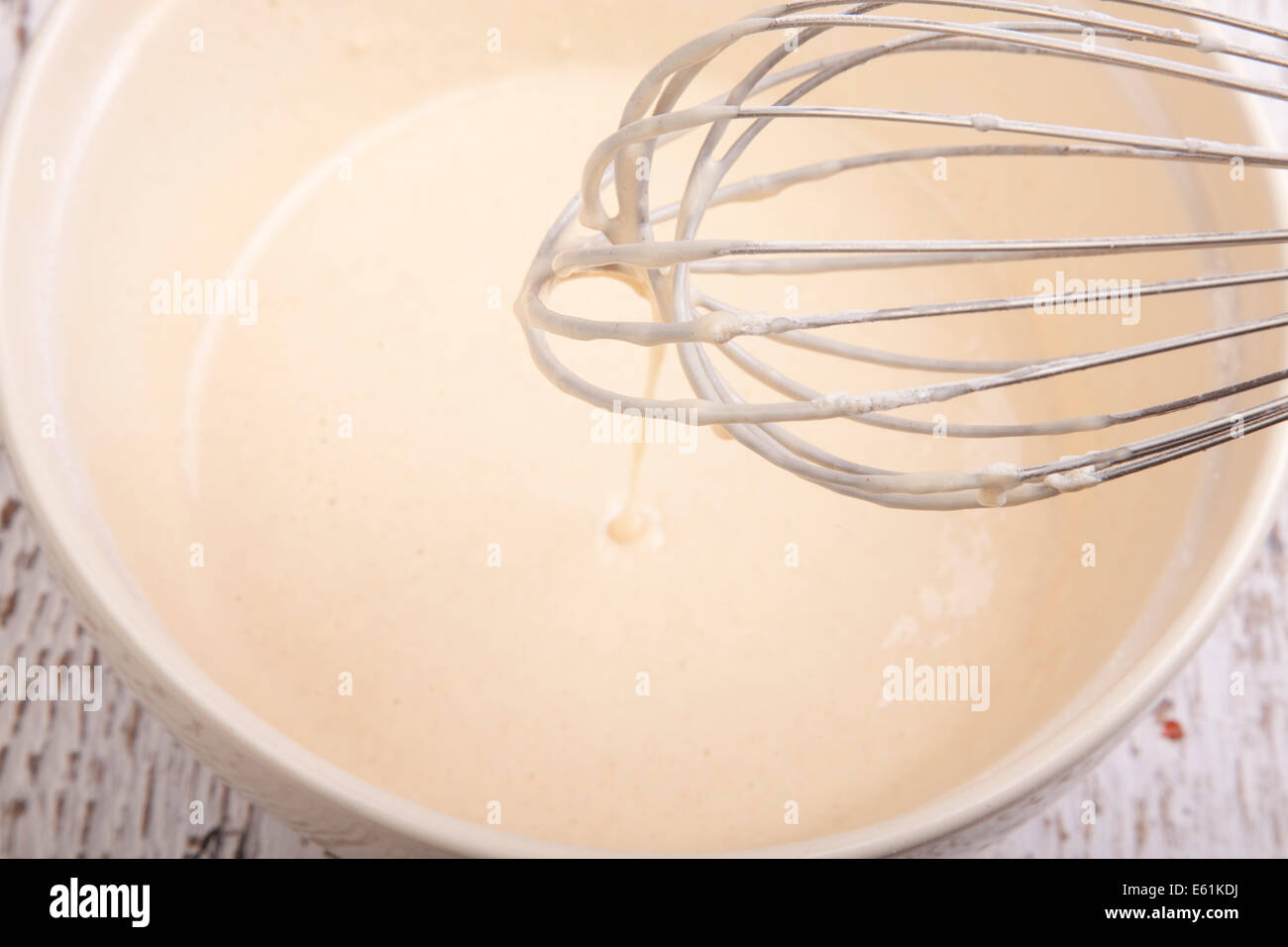 Hand mixer -Fotos und -Bildmaterial in hoher Auflösung – Alamy