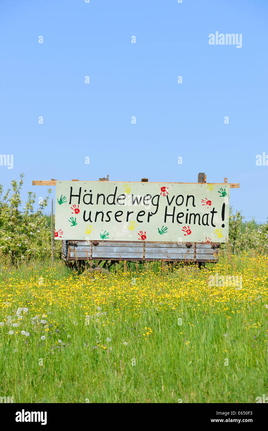 Hande weg von unserer heimat -Fotos und -Bildmaterial in hoher ...