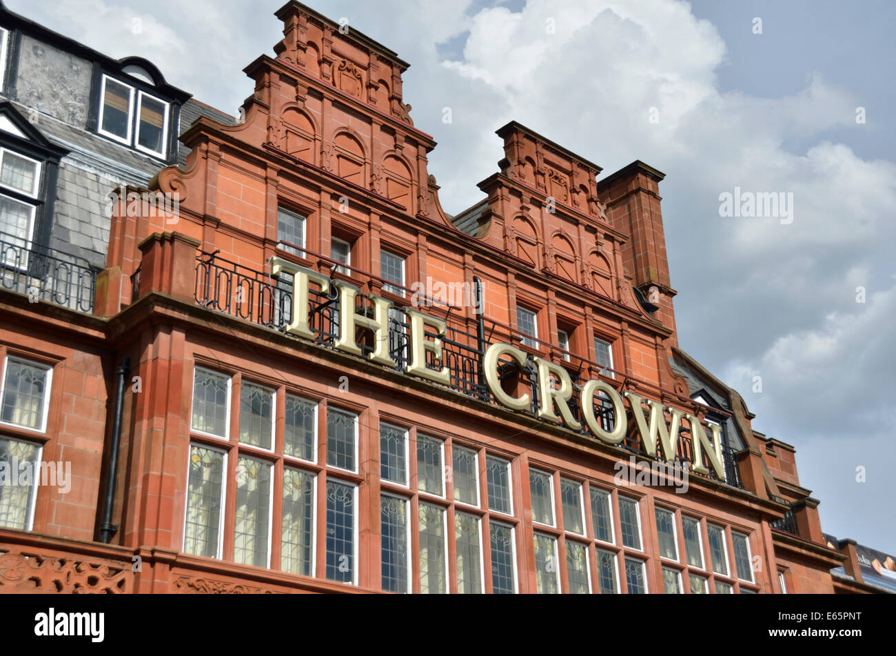 Crown pub -Fotos und -Bildmaterial in hoher Auflösung – Alamy