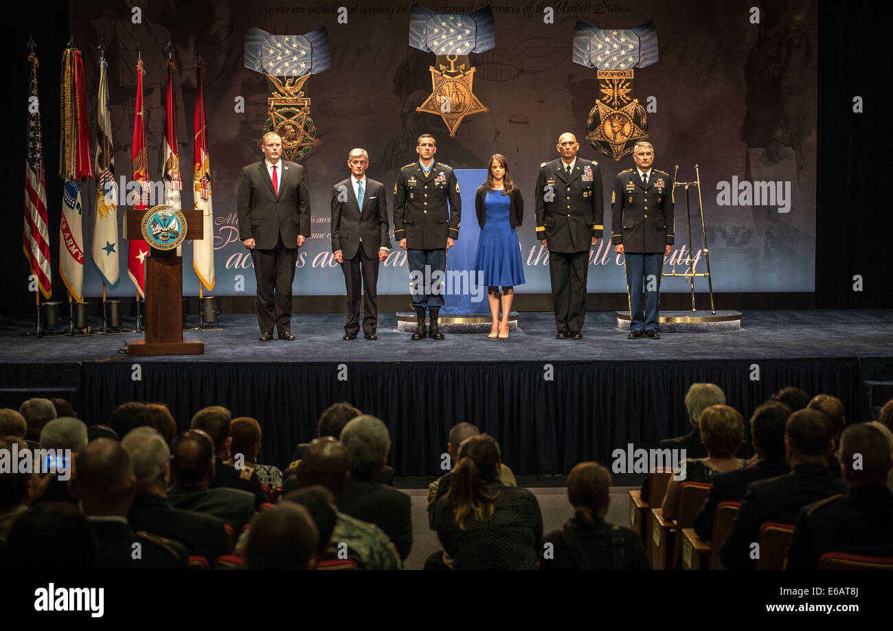 Uns armeestab sgt ryan pitts -Fotos und -Bildmaterial in hoher ...