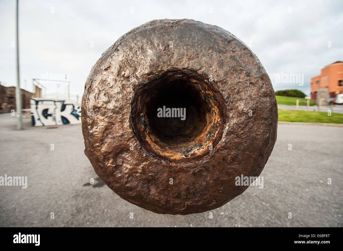 Artillerie kanon -Fotos und -Bildmaterial in hoher Auflösung – Alamy