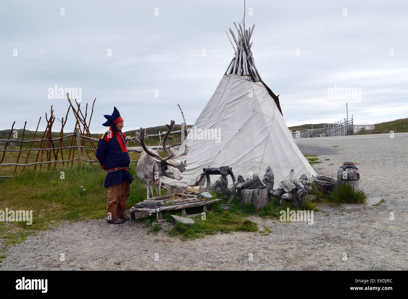 Honnigsvag, The Sami Leute leben wie Nomaden mit ihren Hirsche ...