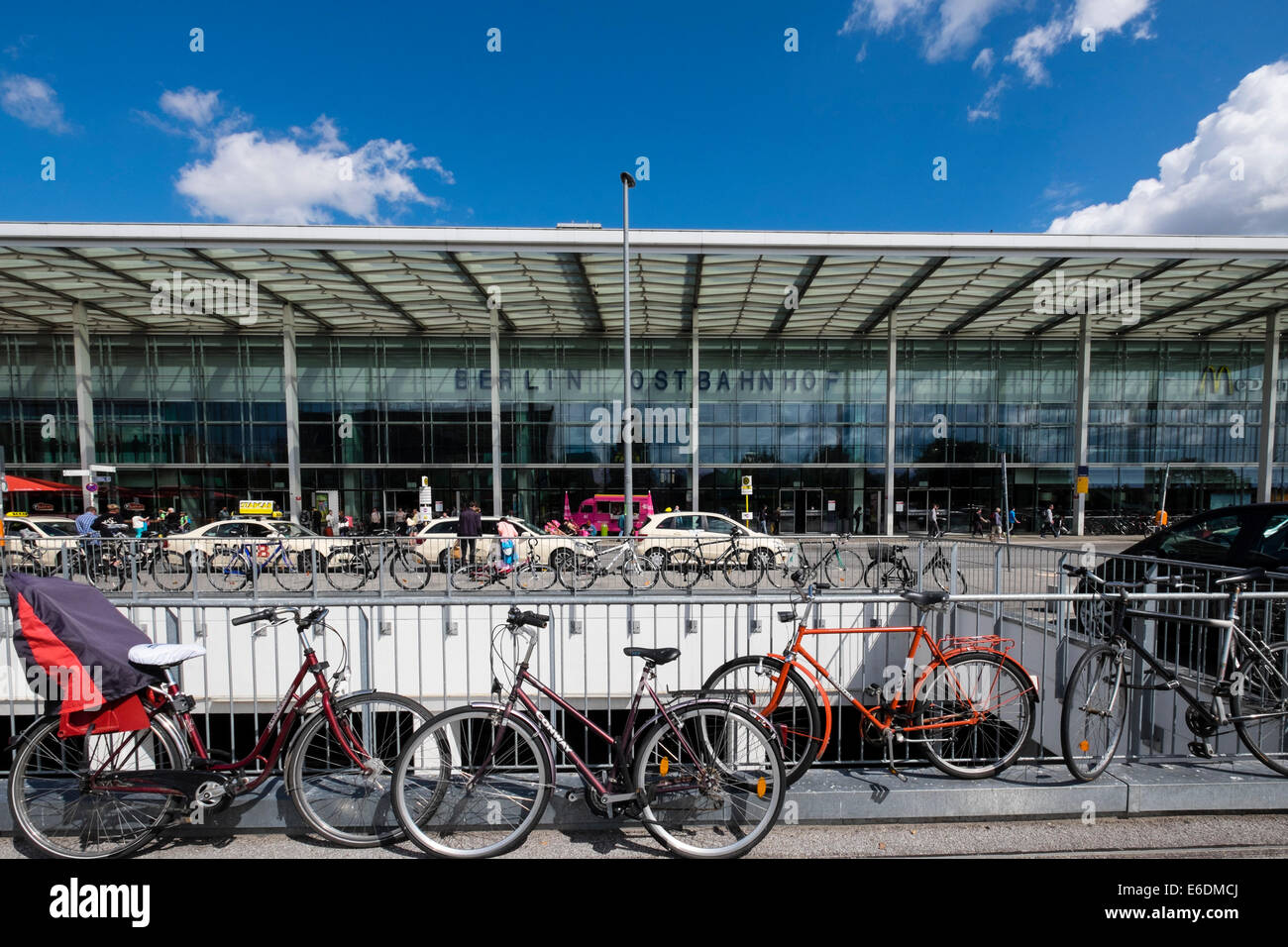 Berlin ostbahnhof -Fotos und -Bildmaterial in hoher Auflösung – Alamy