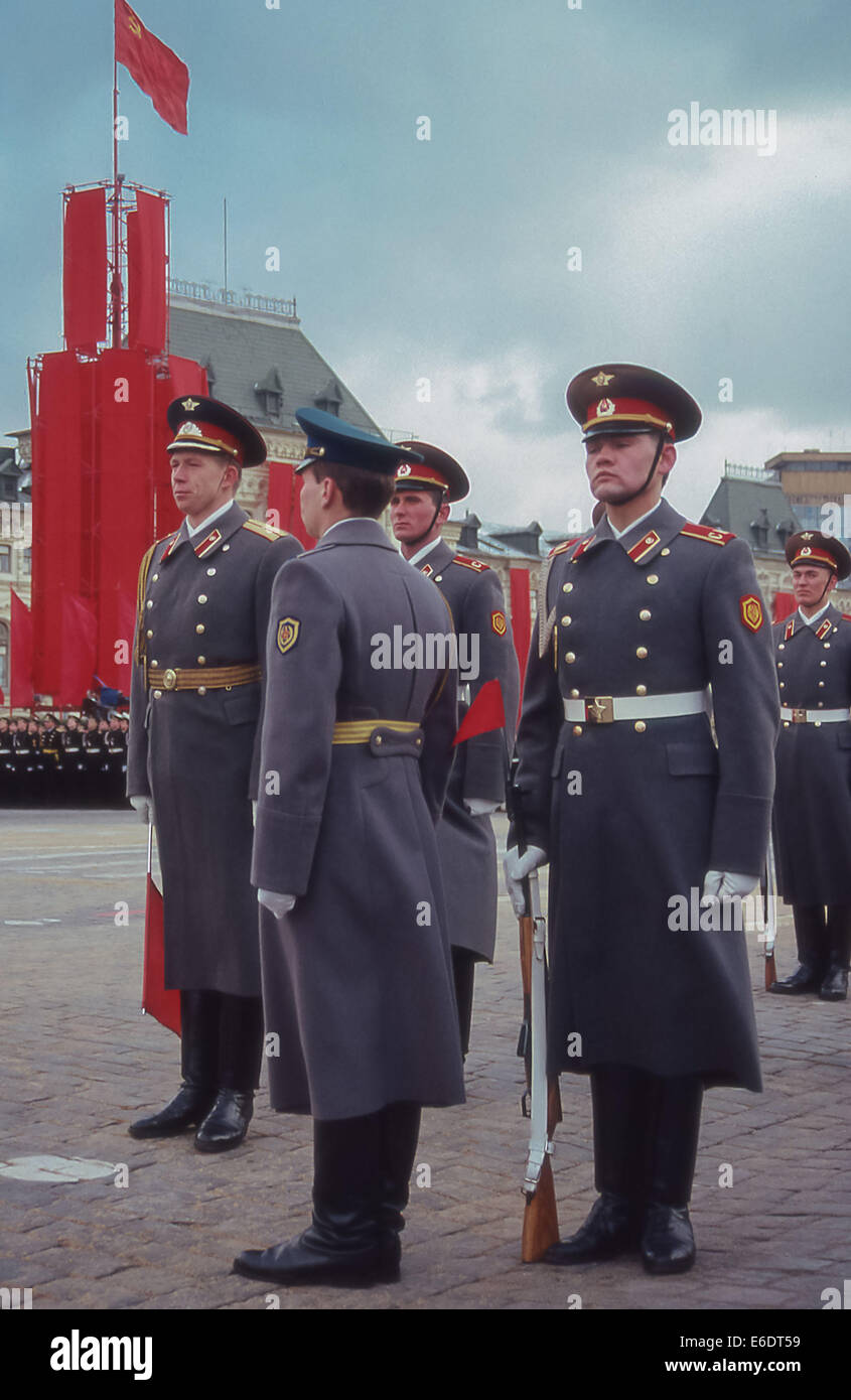 Red epaulets -Fotos und -Bildmaterial in hoher Auflösung – Alamy