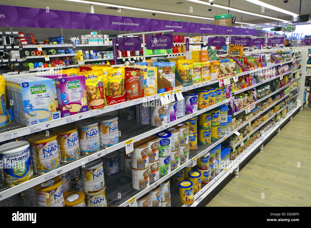 Innere des Woolworth Supermarkt Ladengeschäft in Sydney new South Wales ...