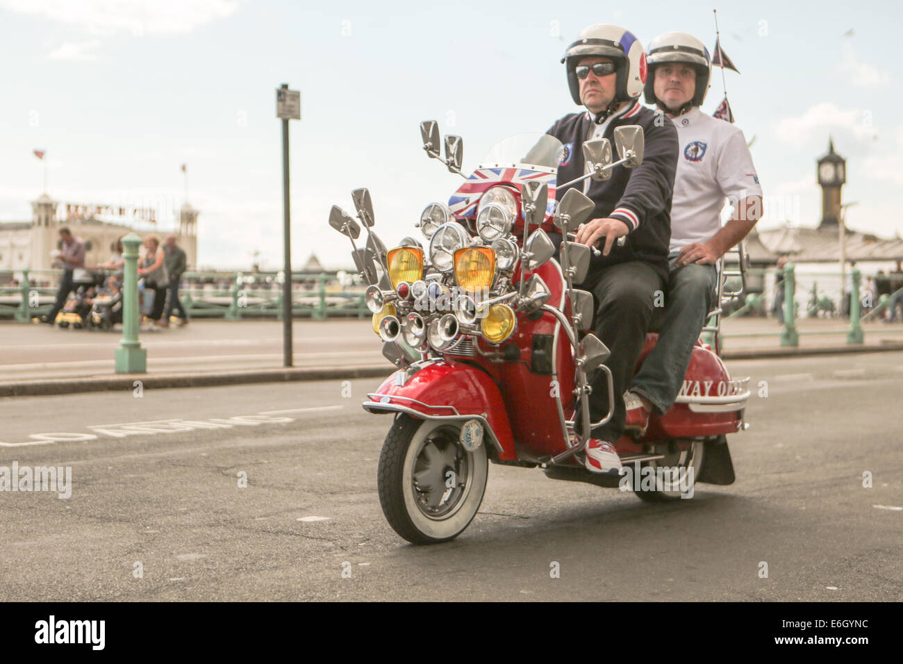 Brighton Seafront Mods Stockfotos und -bilder Kaufen - Alamy