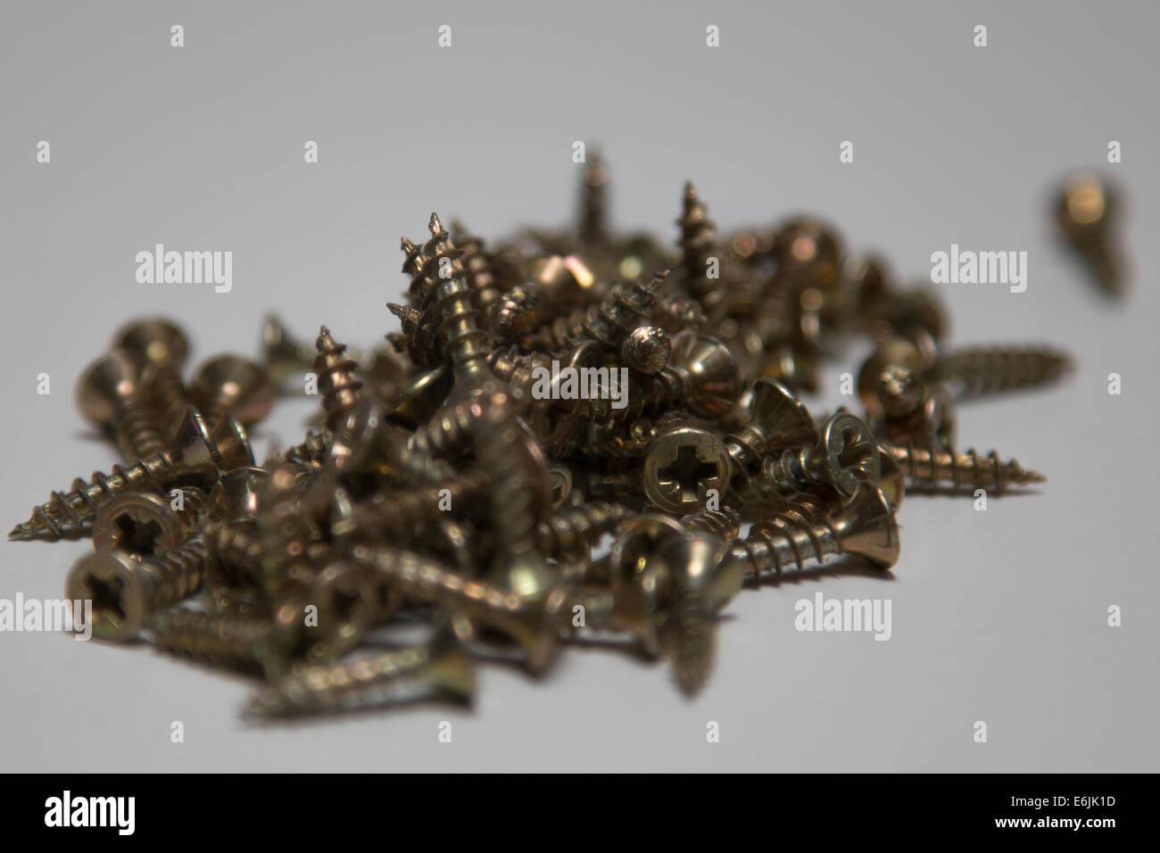 Holz und schrauben -Fotos und -Bildmaterial in hoher Auflösung – Alamy