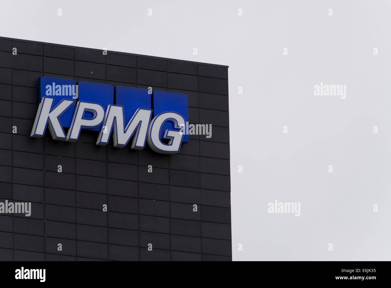 Kpmg zeichen -Fotos und -Bildmaterial in hoher Auflösung – Alamy