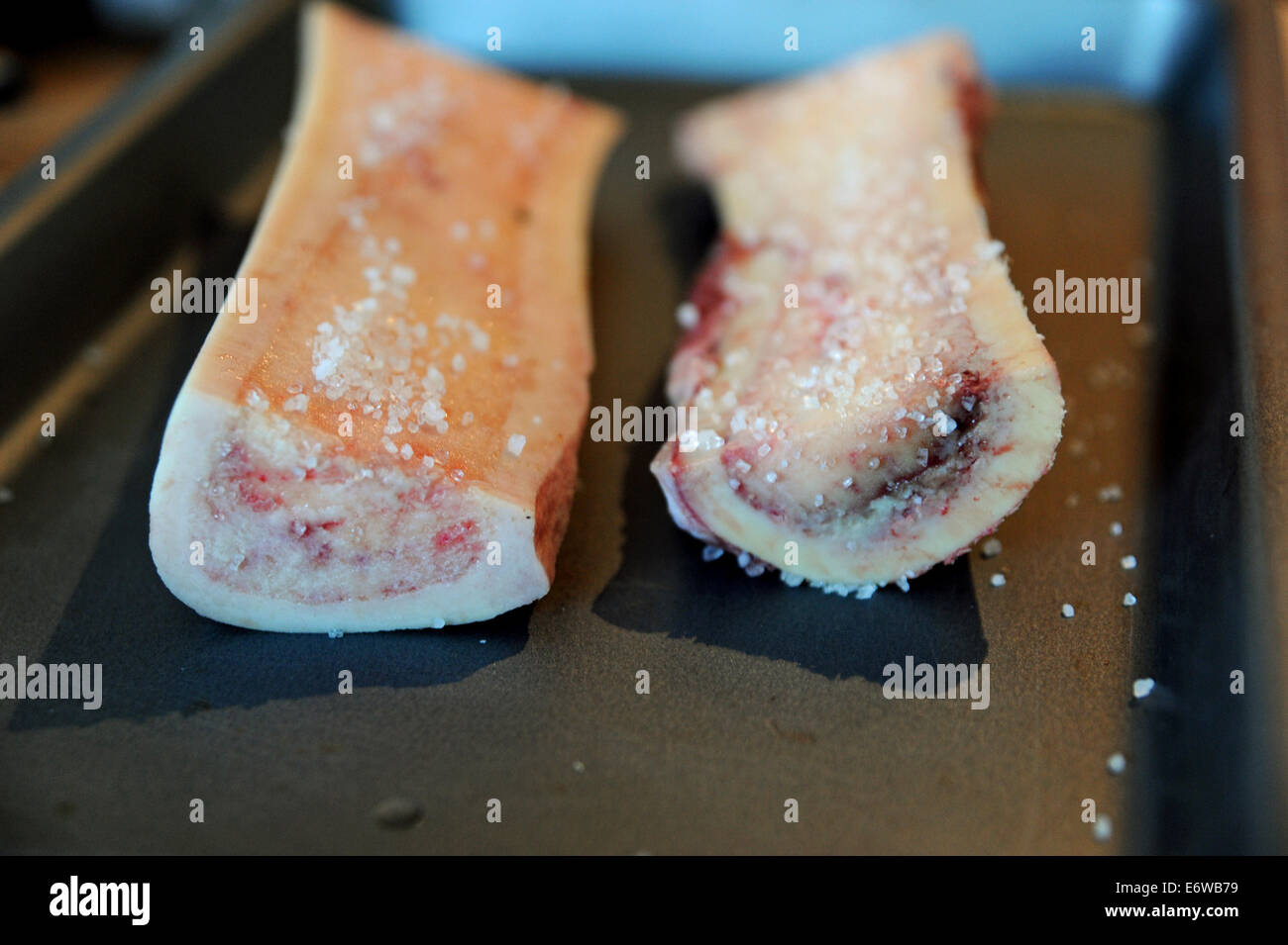 Beef marrow -Fotos und -Bildmaterial in hoher Auflösung – Alamy