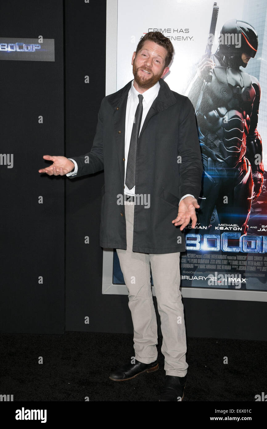 Prominenz besucht Premiere von Columbia Pictures "Robocop" in TCL ...
