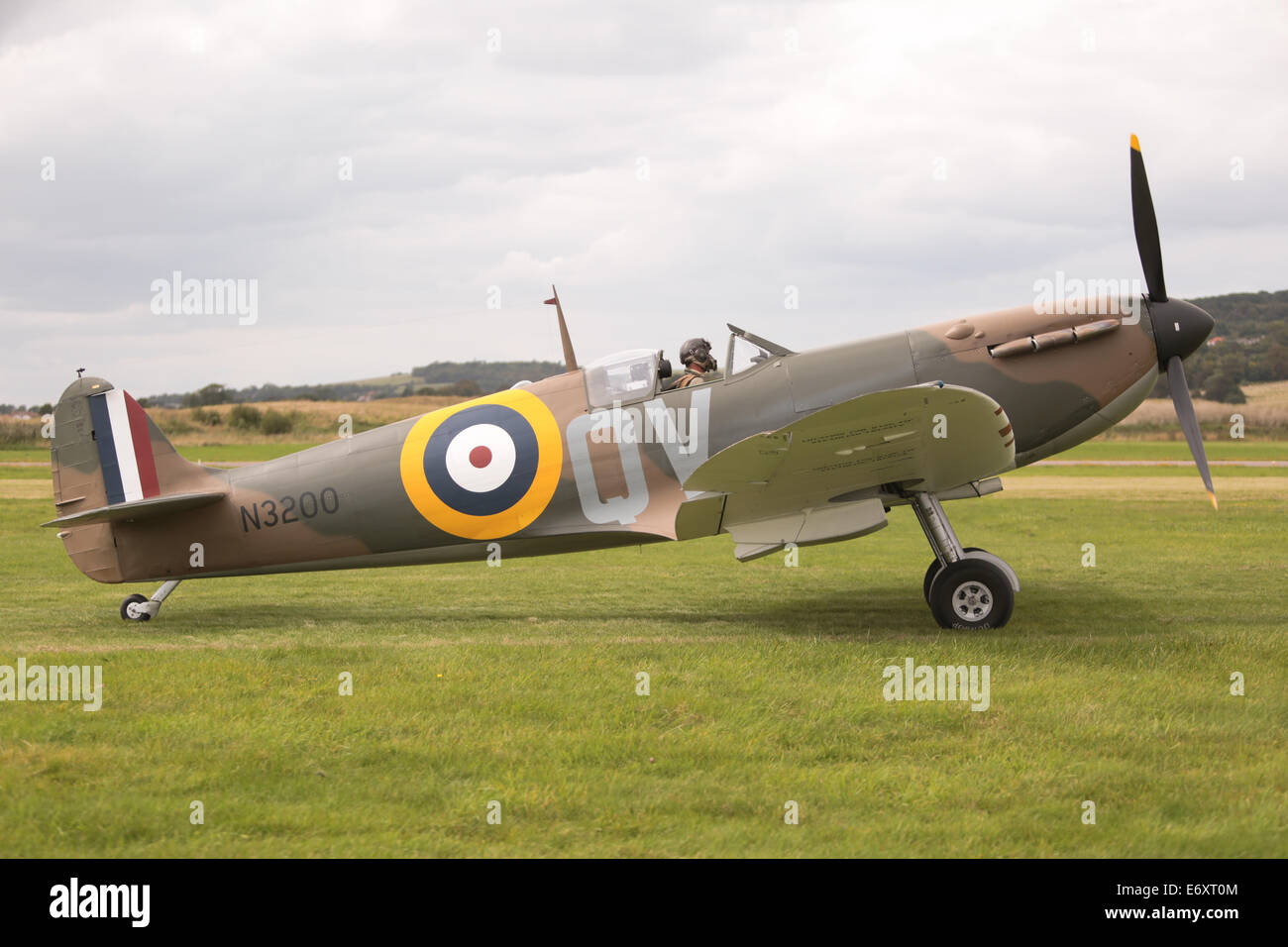 Supermarine spitfire ia p9374 -Fotos und -Bildmaterial in hoher ...