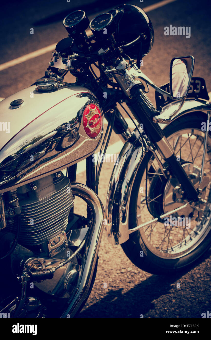 Bsa cafe racer -Fotos und -Bildmaterial in hoher Auflösung - Seite 2 ...