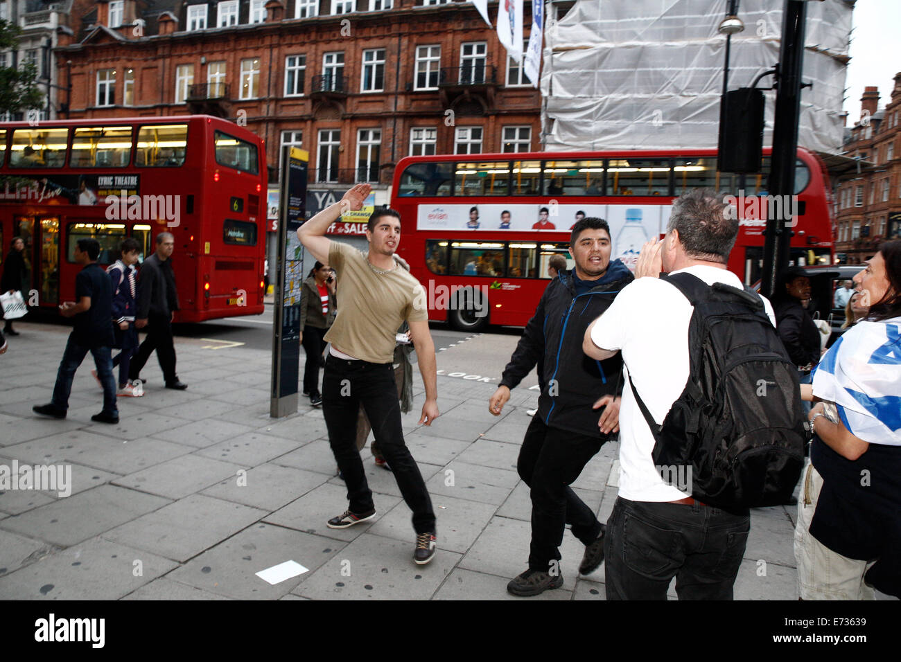 Boykott israelische waren -Fotos und -Bildmaterial in hoher Auflösung ...
