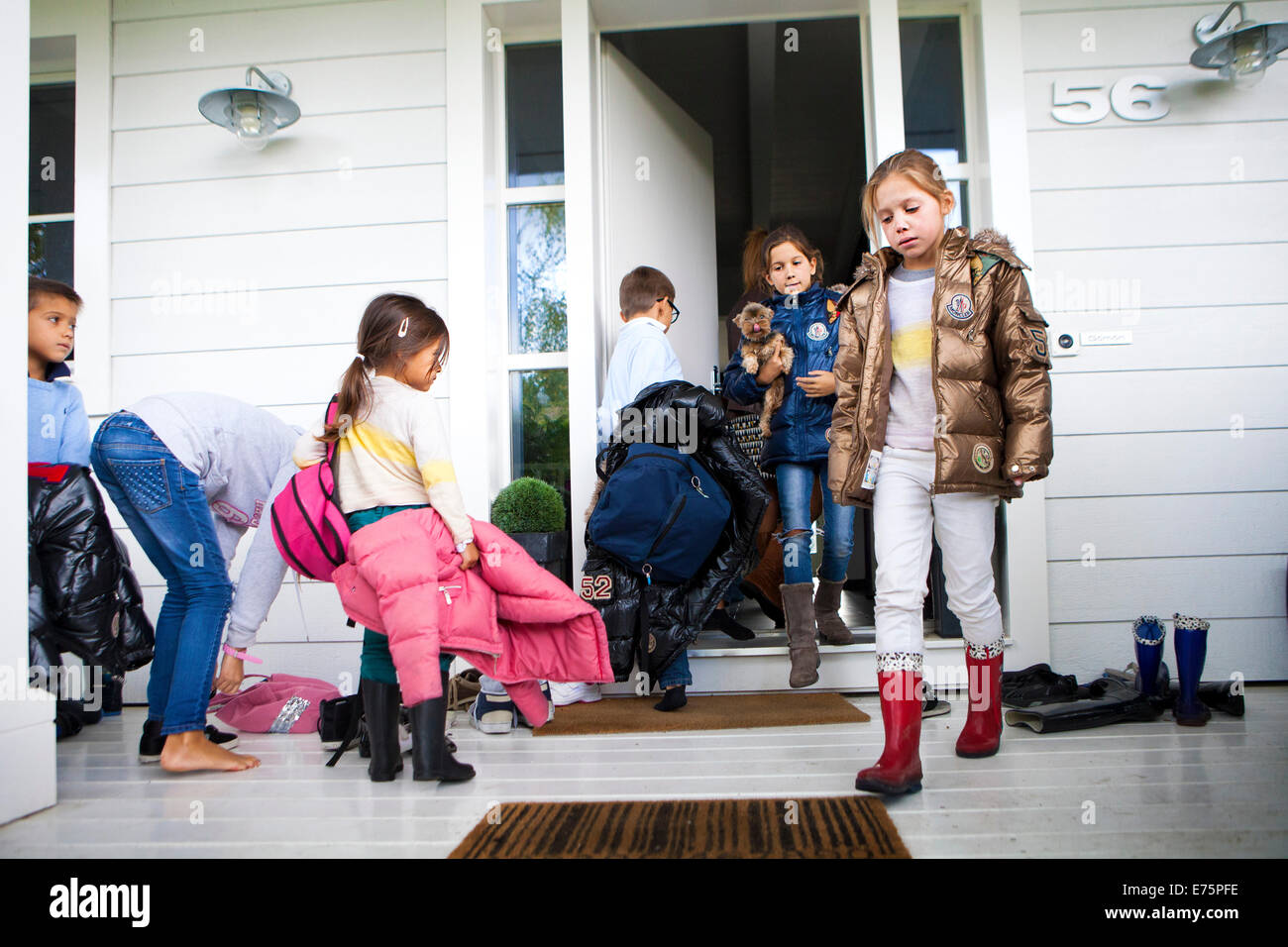 Studenten und familie -Fotos und -Bildmaterial in hoher Auflösung – Alamy
