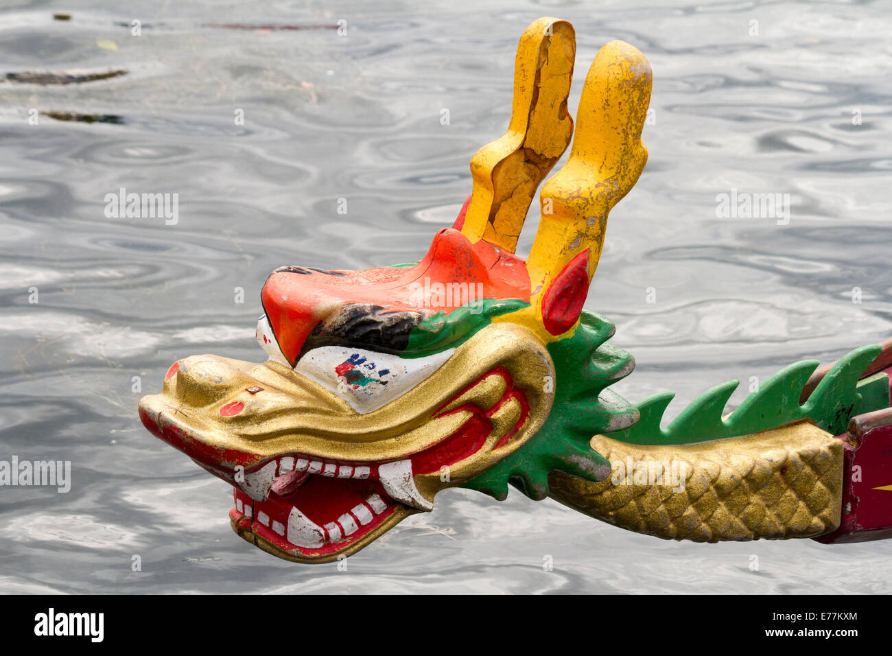 Drachenboot Kopf Stockfotos und -bilder Kaufen - Alamy