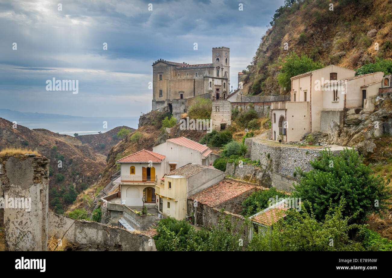 Normanno schloss -Fotos und -Bildmaterial in hoher Auflösung – Alamy