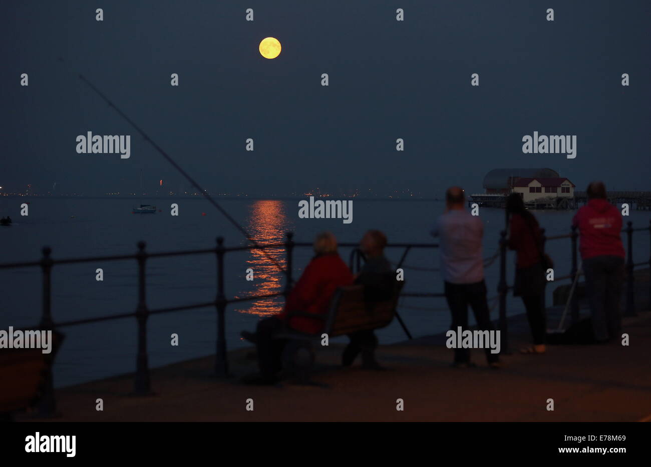 Perigaum Mond Video