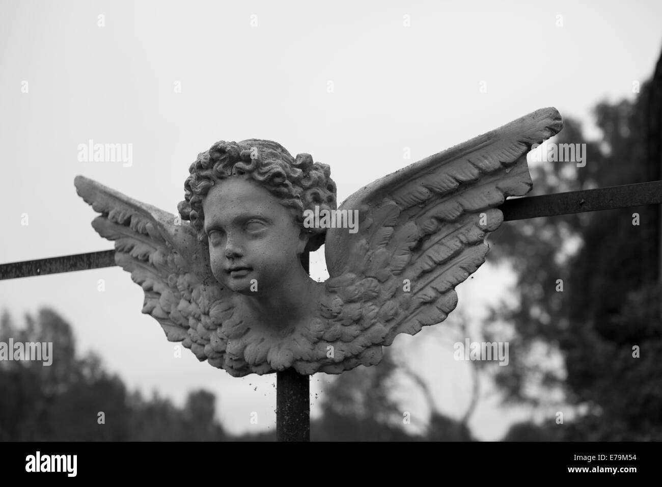 Liebe denkmal skulptur statue -Fotos und -Bildmaterial in hoher ...