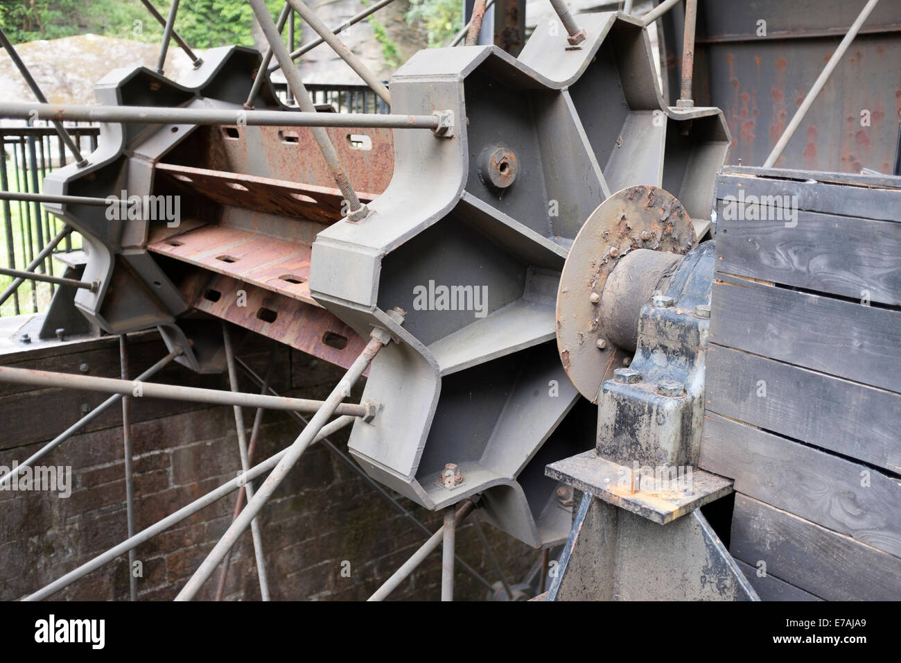 Rad mit speichen -Fotos und -Bildmaterial in hoher Auflösung – Alamy