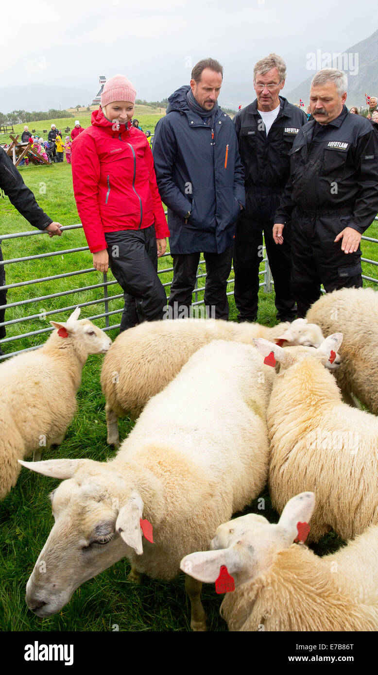 Leknes, Norwegen. 11. September, 2014. Norwegische Kronprinzessin Mette ...