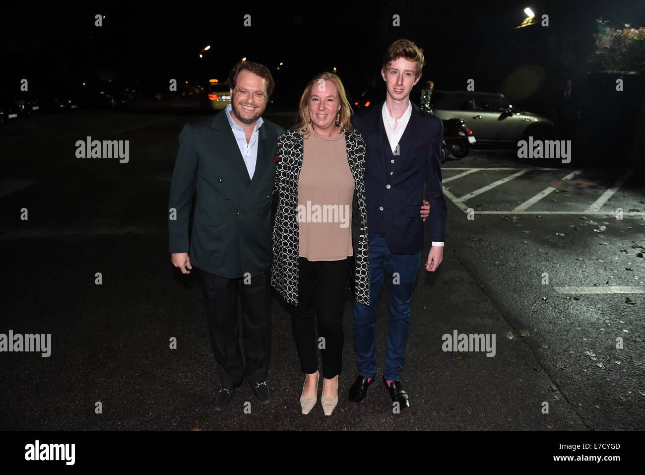 Graf Carl Alban von Schönburg-Glauchau, seine Frau Juliet, und ihr Sohn ...