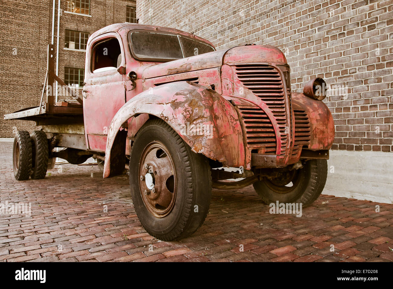 Klassischer alter lkw -Fotos und -Bildmaterial in hoher Auflösung – Alamy