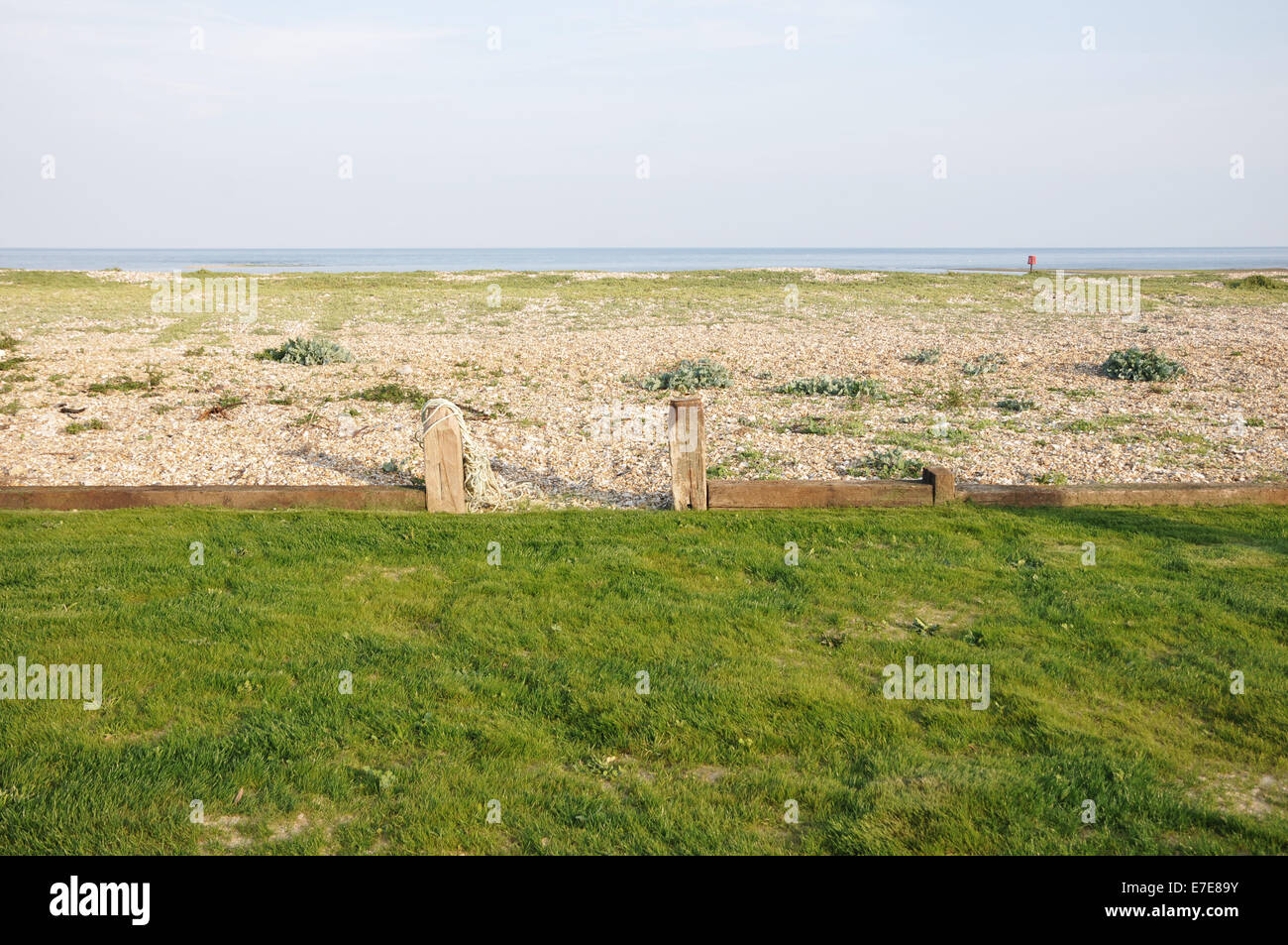 Strandbarriere aus holz -Fotos und -Bildmaterial in hoher Auflösung – Alamy
