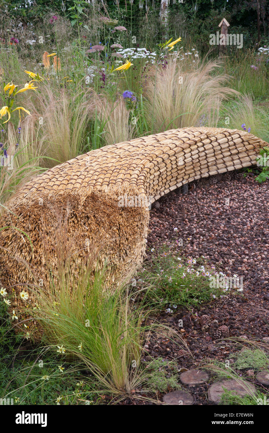 Gardens seat -Fotos und -Bildmaterial in hoher Auflösung – Alamy