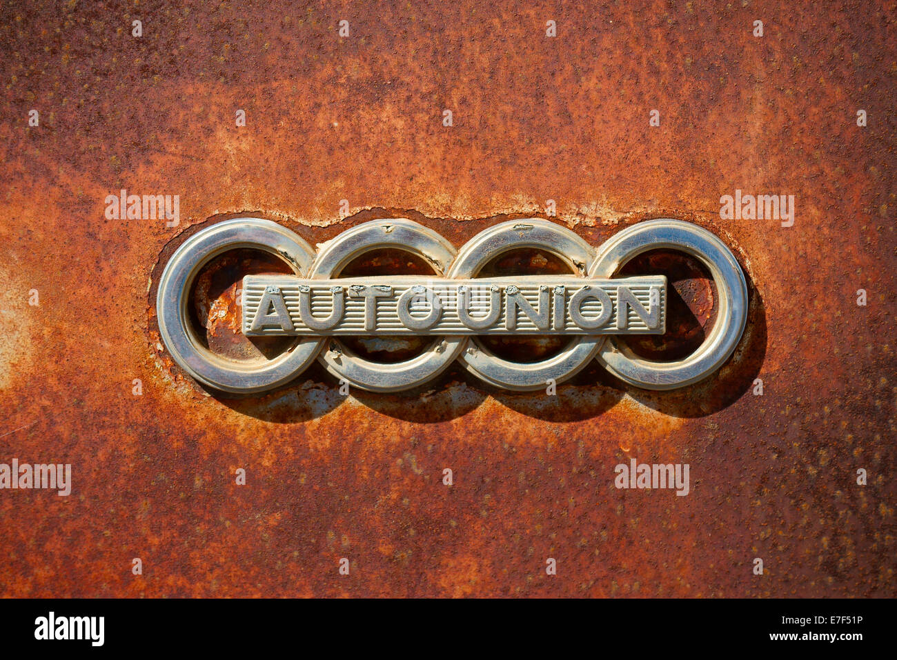 Schriftzug "Auto Union", altes Logo der Auto Union Car Company in einem ...