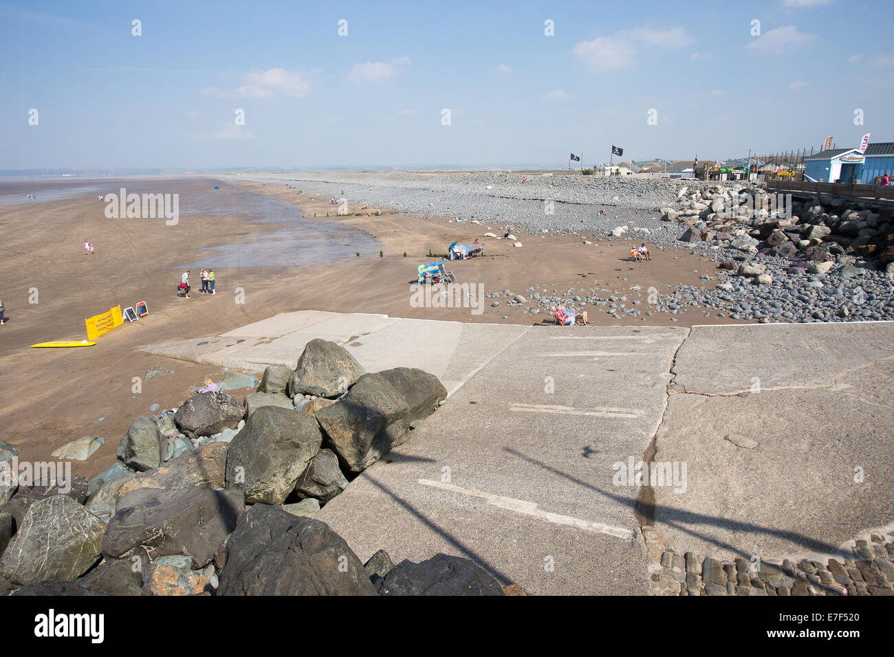 Slipway am strand bei ebbe -Fotos und -Bildmaterial in hoher Auflösung – Alamy